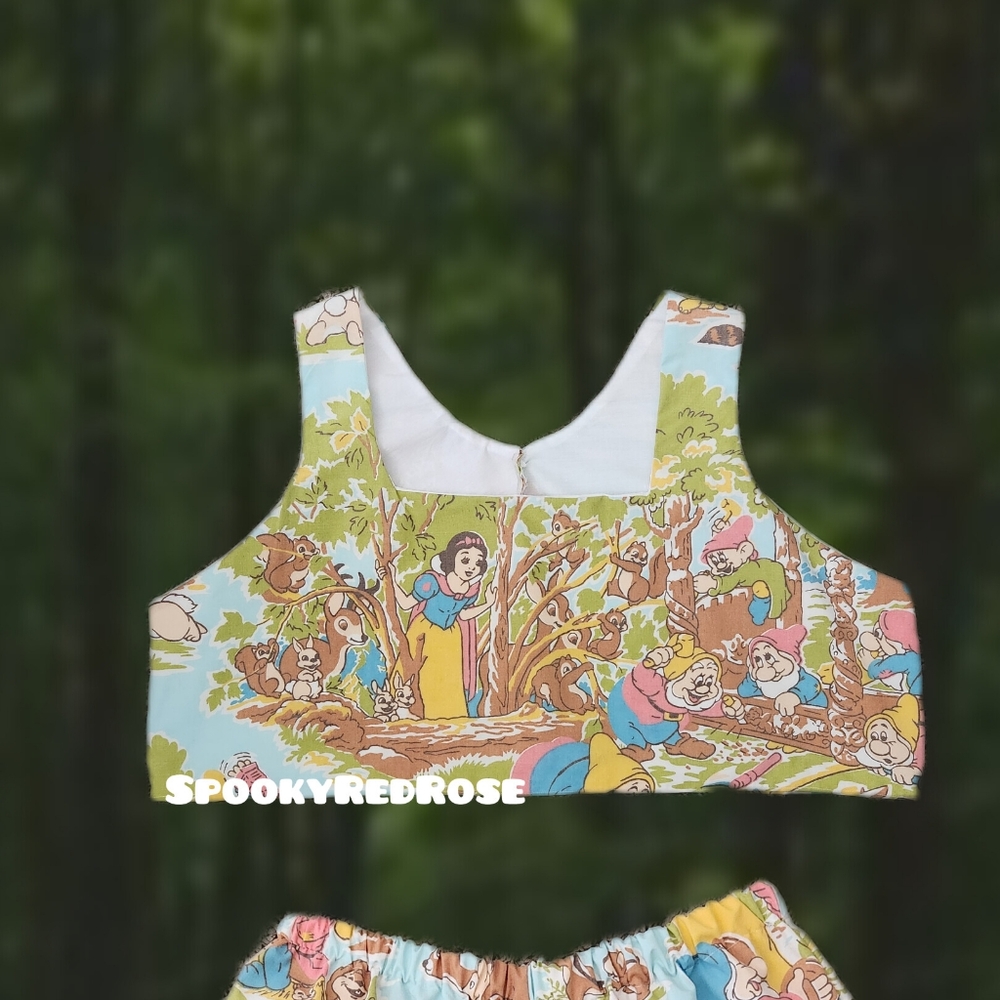 Snow White Crop Top Vintage Sheets - Gem